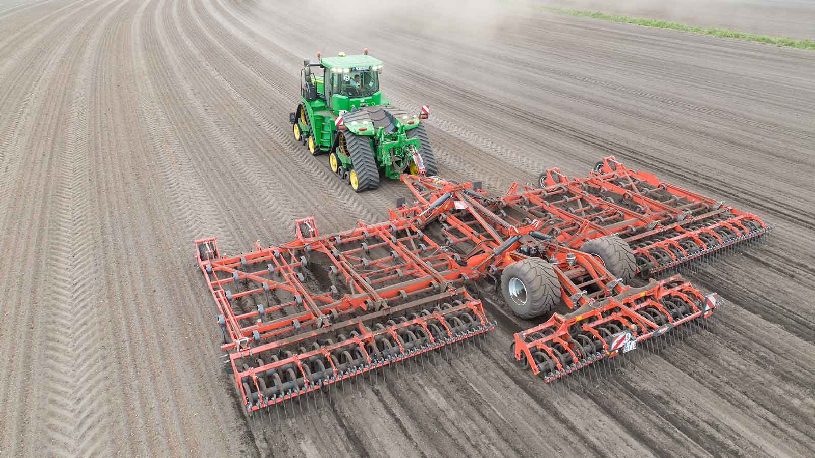 What do Minimum Tillage techniques consist of? | KUHN