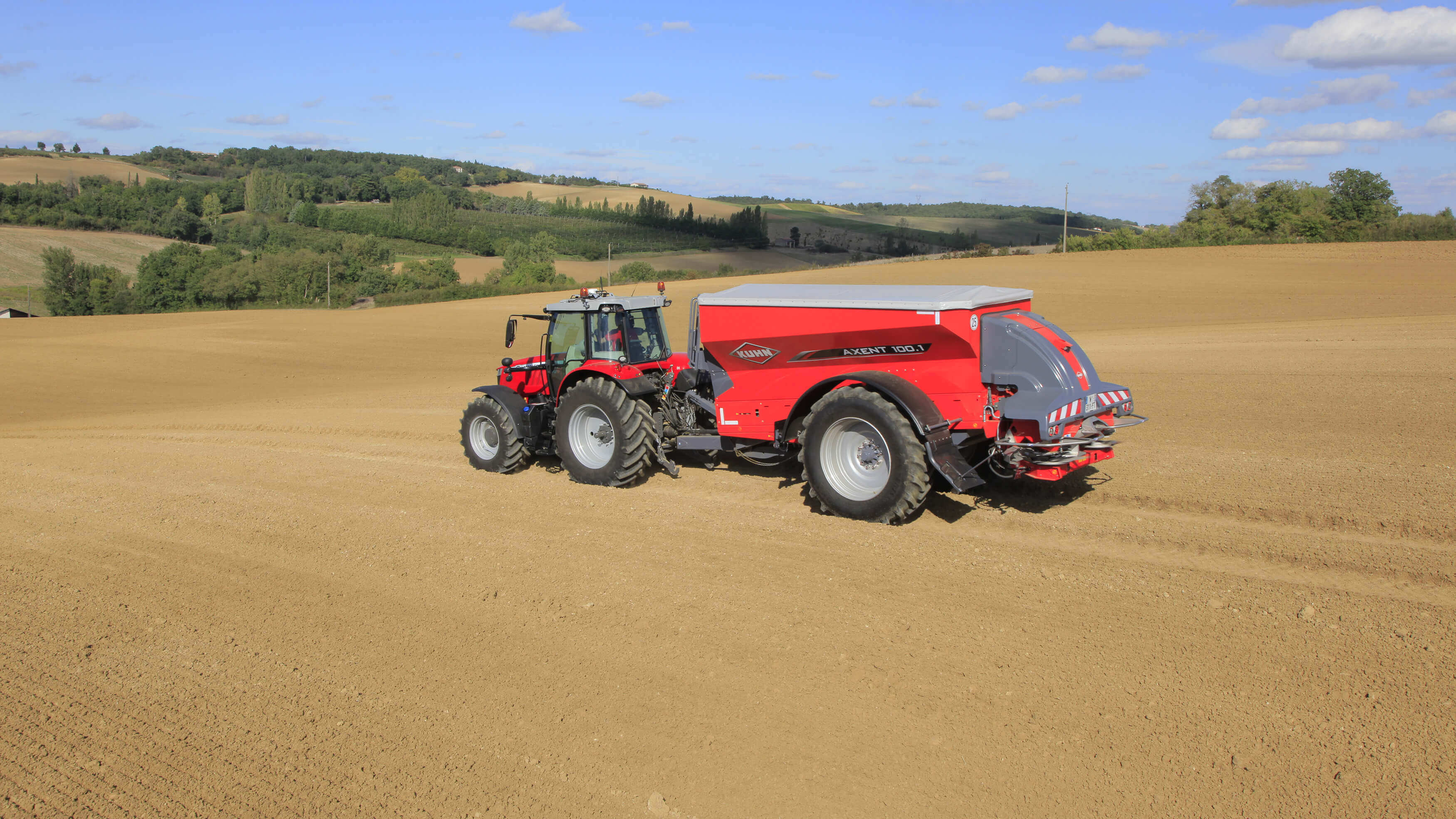 Trailed Twin Disc Spreaders | KUHN