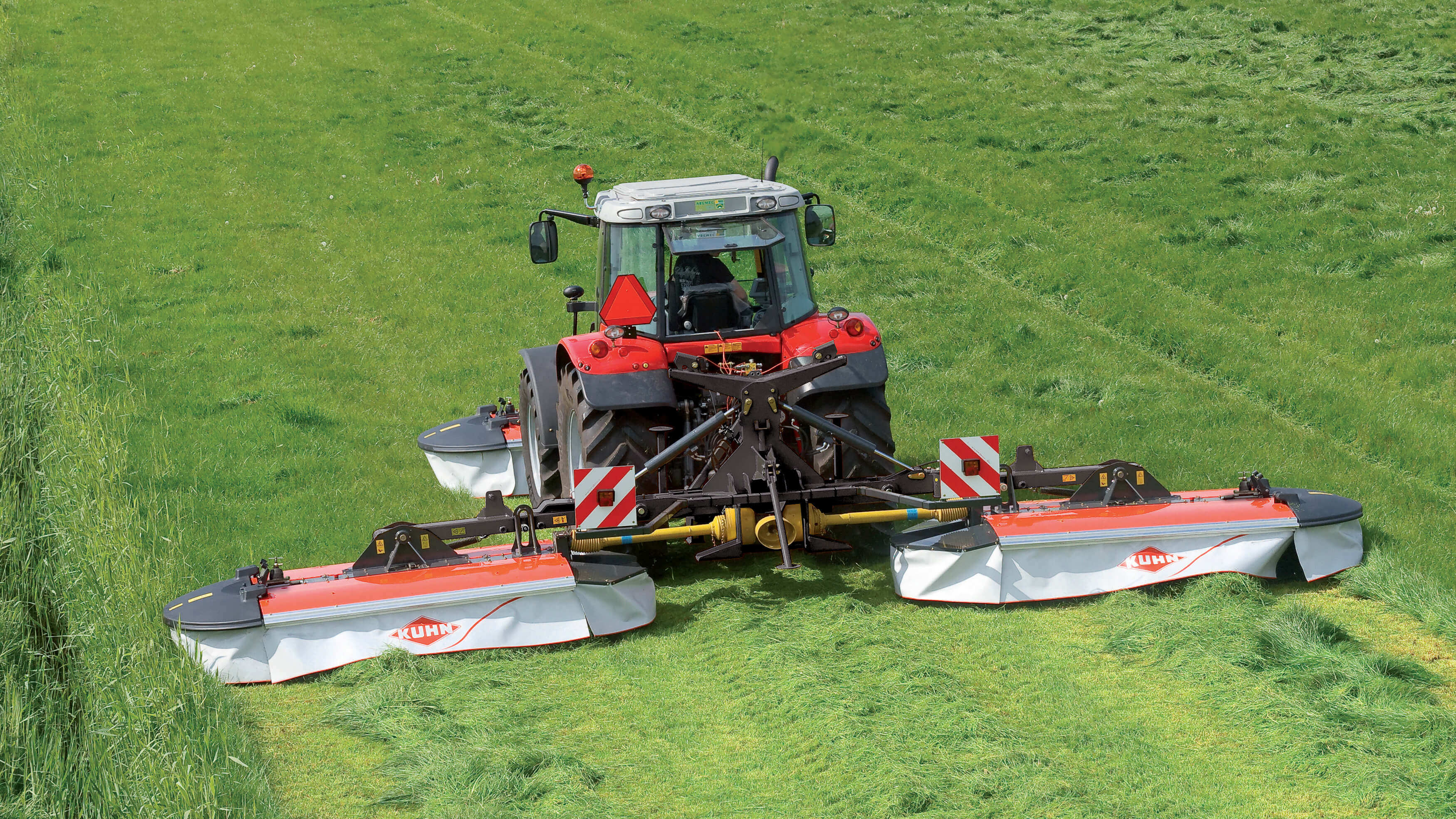 Mounted Triple Drum Mowers | KUHN